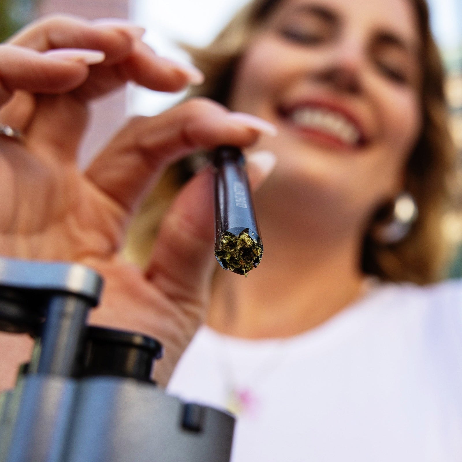 Dugout One Hitter: Best Dugout and Chillum One Hitter Pipe | One Hitter Dugout and Accessories